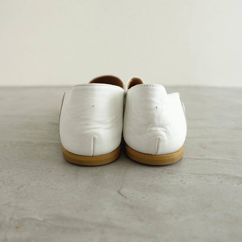 【美品】キュー que *plain レザースリッポン S/23*オフ白皮革0925(sh7-2509-180)【03J52】 : ブランド古着買取drop - 通販 - Yahoo!ショッピング