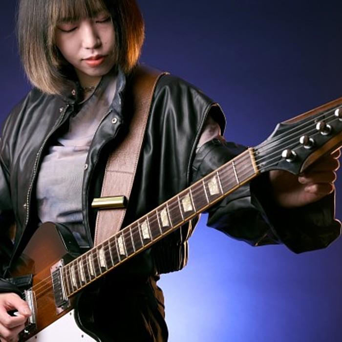 KORG Pitchstrap Strap Tuner PST-1 コルグ ストラップ装着チューナー : ギターパーツの店・ダブルトラブル - 通販 - Yahoo!ショッピング