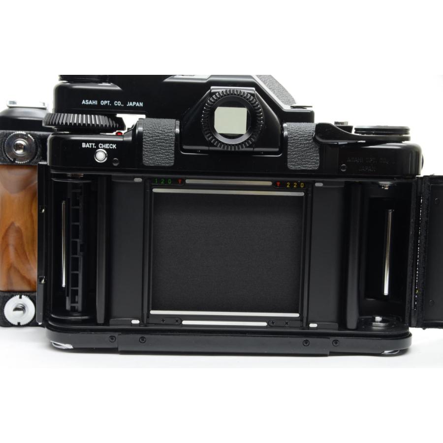 45％割引ブラック系人気が高い PENTAX 67 smc PENTAX 4/45 木製グリップ付 フィルムカメラ カメラブラック系-OTA ...