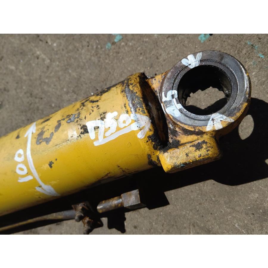 コマツ PC20-6 油圧ショベル スイングシリンダー ユンボ : イー重機販売有限会社 - 通販 - Yahoo!ショッピング