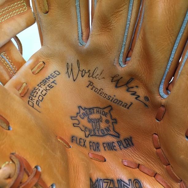 中古品 ミズノ MIZUNO ワールドウィン 軟式 内野手用グローブ 1AJGR51013 復刻 赤カップ 9124 : ピンチヒッター ヤフー店 - 通販 - Yahoo!ショッピング