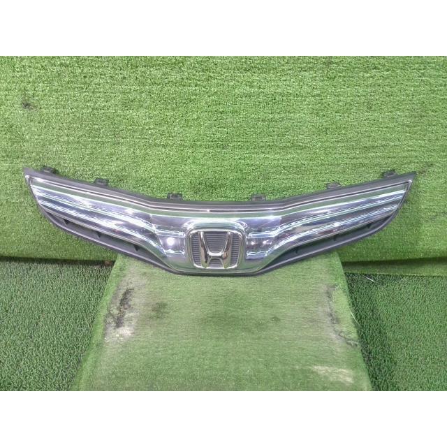 フィット DAA-GP1 ラジエターグリル ラジエータグリル ハイブリッド LDA-MF6 B568M 711202-TF2-901 ...