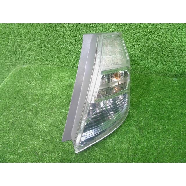 フィット DAA-GP1 右 テール ランプ ライト ハイブリッド スマートセレクション LDA-MF6 NH624P 33500-TF0-J71 : アークパーツ2 Yahoo!ショップ ...