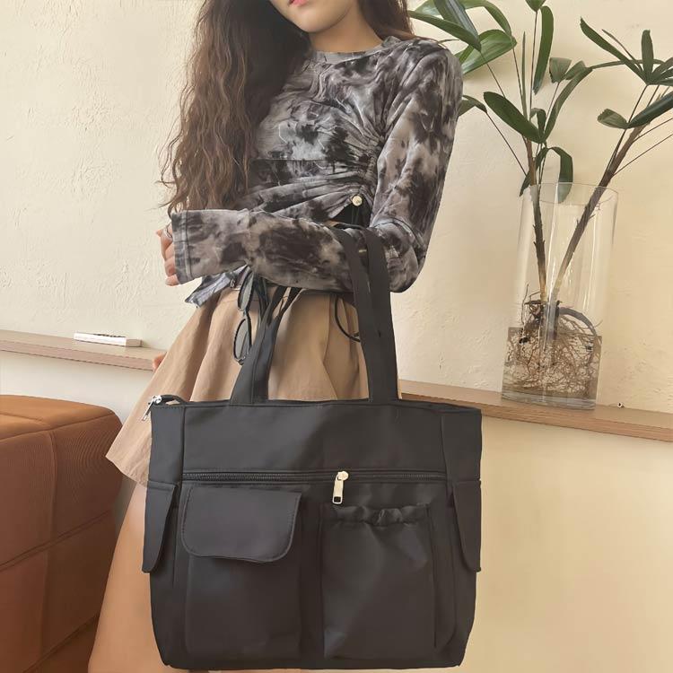 肩掛けバッグ バッグ 学生 大きめ 多収納 トートバッグ ナイロン 鞄 A4 たっぷり収納 収納力 バッグ サイドポケット 大きい おしゃれ 大容量 : itaiya6227 : EC ...