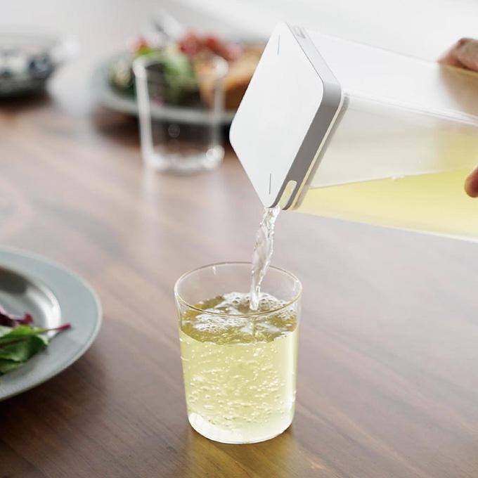 tower タワー 両方から注げる冷水筒 10237 10238 山崎実業 : エクリティ - 通販 - Yahoo!ショッピング