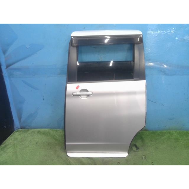 ルークス DBA-ML21S 左リアドア ハイウェイスター Z2S セントラル M262 82101-4A00E ...