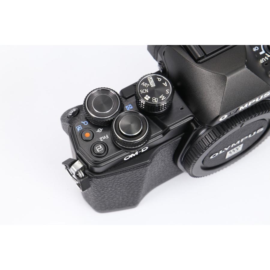 ワケあり 】 OLYMPUS OM-D E-M10 Mark II ボディ ブラック 液晶モニタが一部のチルト角度で映らなくなる症状あり ...