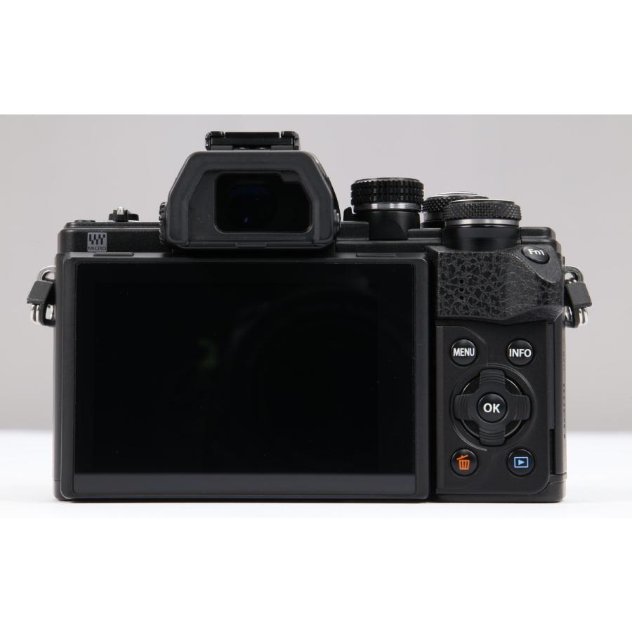 ワケあり 】 OLYMPUS OM-D E-M10 Mark II ボディ ブラック 液晶モニタが一部のチルト角度で映らなくなる症状あり ...