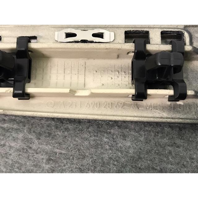 新品! Eクラス/W211/2002-2009 純正 右フロントフェンダーモール A 211 690 28 62/21169028629197 ...