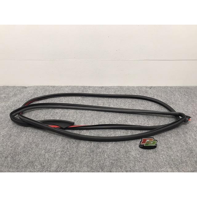 新品!V70/XC70 シリアル下6桁311919まで 右フロント ドア ウェザーストリップ V30634691 ボルボ(126286 ...