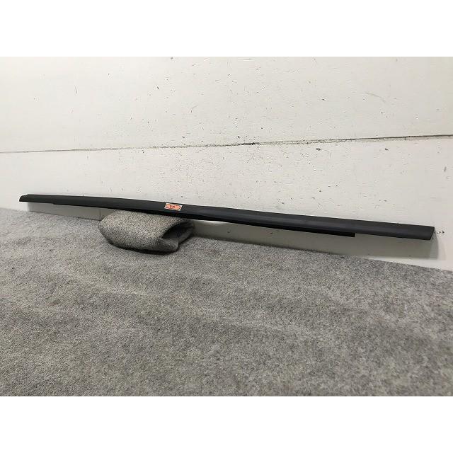 新品! Q2 GAC系 アウディ/Audi 左フロントウィンドスロットシール 81A 837 477.(99430) :99430:エコパーツ ...