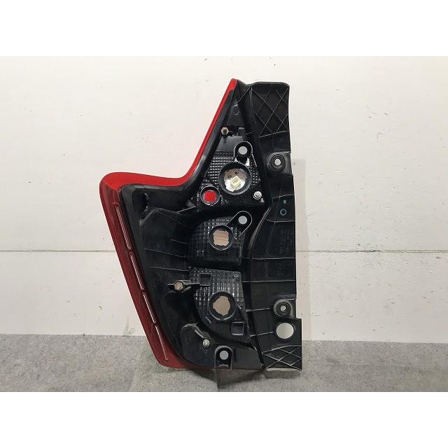 ノート E12/NE12/HE12/SNE12 右テールレンズ/ライト/ランプ ICHIKOH D117 日産(99675) : エコパーツショップ - 通販 - Yahoo!ショッピング