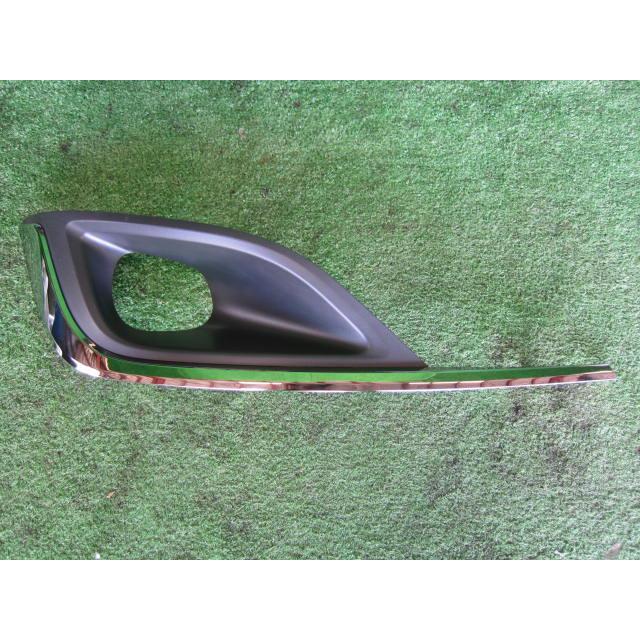 エスクァイア DAA-ZWR80G フォグランプカバー右側 52030-28150 : エコパーツ熊本 - 通販 - Yahoo!ショッピング