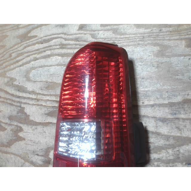 エブリイワゴン エブリィ GH-DA62W 右テールランプ : くるま生活応援隊エコパーツ - 通販 - Yahoo!ショッピング