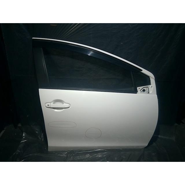 アクア DAA-NHP10 右FドアASSY 67001-52591 : くるま生活応援隊エコパーツ - 通販 - Yahoo!ショッピング