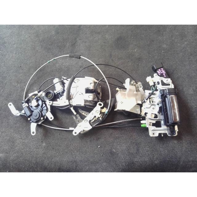 エスティマ DBA-ACR50W 右Rドアロックソレノイド K112-01A 69200-28043 : くるま生活応援隊エコパーツ - 通販 ...