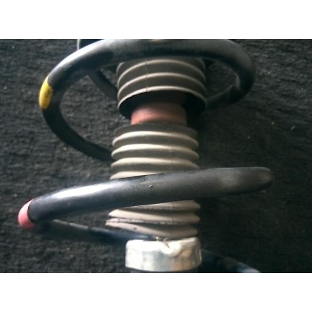 エスティマ DBA-ACR50W 右Fストラット K112-02A 48510-80416 : くるま生活応援隊エコパーツ - 通販 - Yahoo!ショッピング