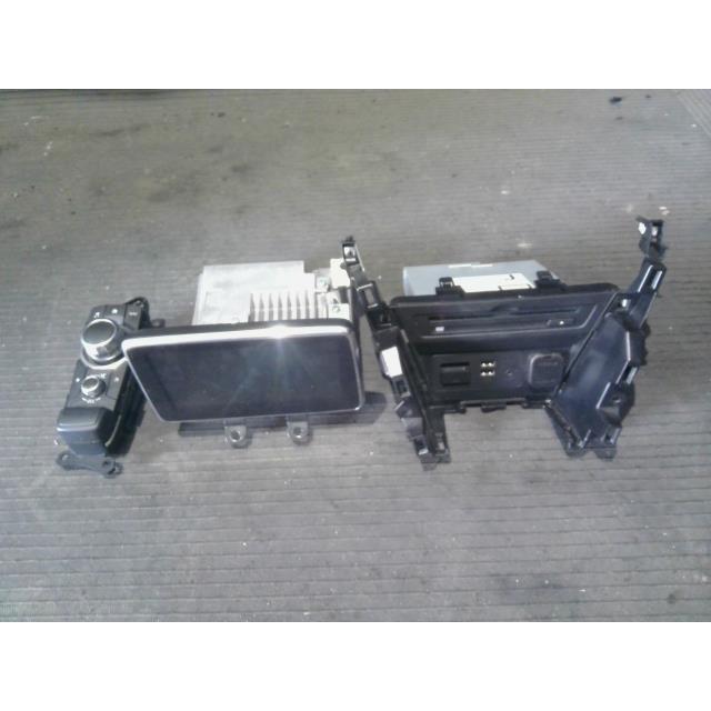 デミオ DBA-DJ3FS マルチモニター 13S AT : 241212000161300 : くるま生活応援隊エコパーツ - 通販 ...