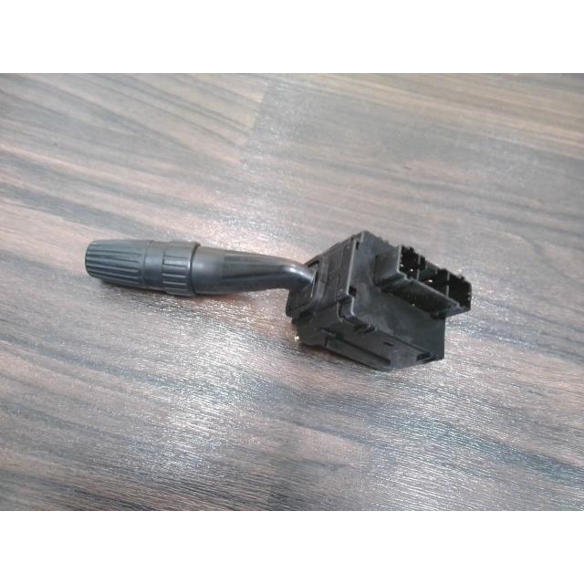 ステップワゴン UA-RF8 ディマースイッチ : くるま生活応援隊エコパーツ - 通販 - Yahoo!ショッピング