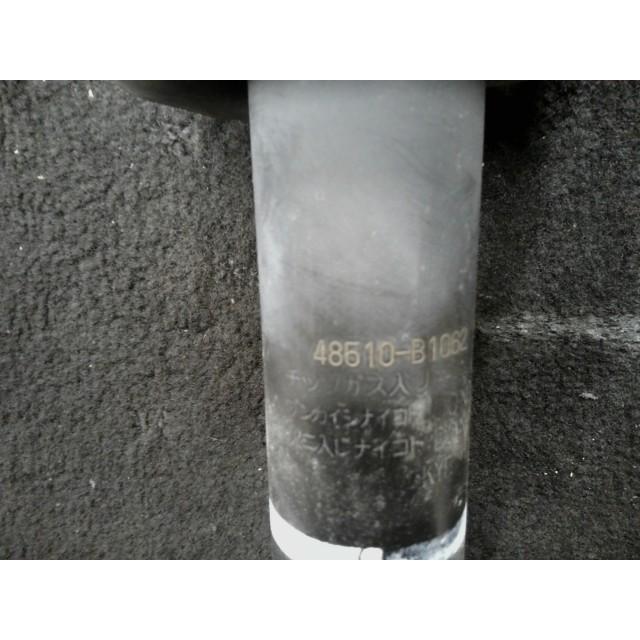 bB CBA-QNC21 左Fストラット Z 煌G A4B-D01A 48510-B1062 : くるま生活応援隊エコパーツ - 通販 - Yahoo!ショッピング