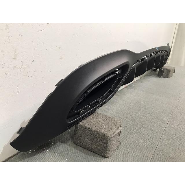 新品! Aクラス/W177/AMG 純正 リアスポイラー バンパーガーニッシュ/ディフューザー/アンダー/下部 A 117 885 37 01 ...