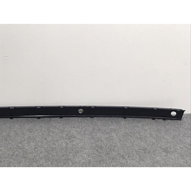 新品!7シリーズ E65/E66/2000-2007 純正 リア バンパーモール センター 51.12-7 007 465 51127042568 サフ BMW(125966) : エコパーツ ...