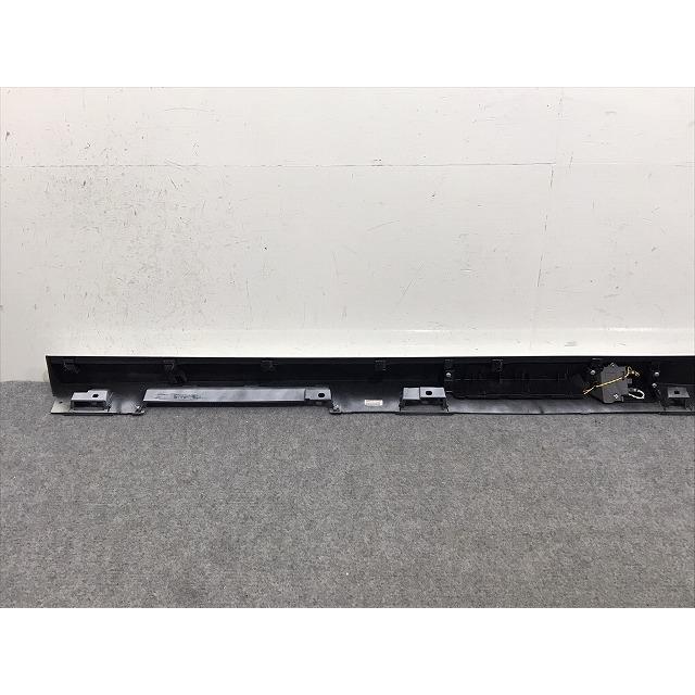 セレナ ハイウェイスター C28/FC28/FNC28/GFC28 純正 左 サイドステップ/サイドスカート 76851 7DF0A プリズムホワイト QBE 日産(131746 ...