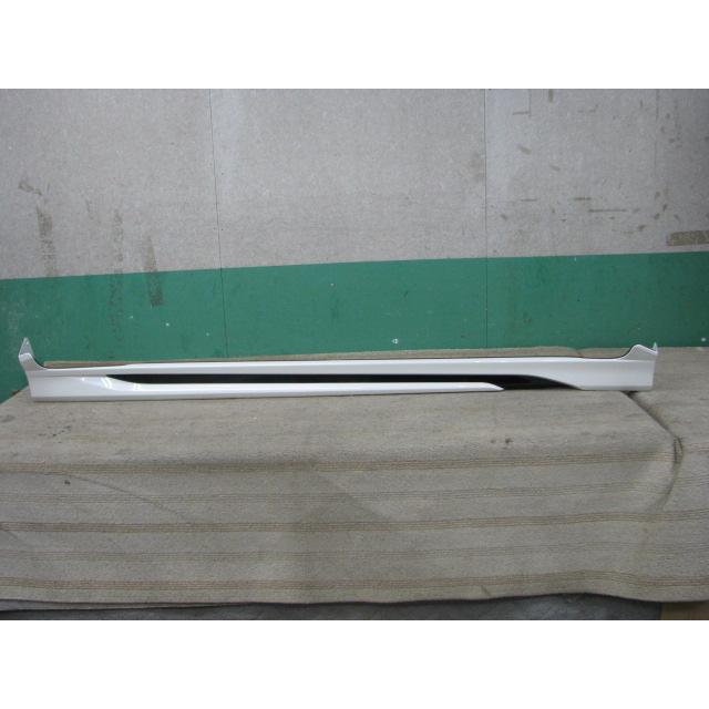 23981★C-HR (ZYX10) 右 サイドステップ MODELLISTA 76911-795AR-A0 : エコパーツヤフーショップ ...