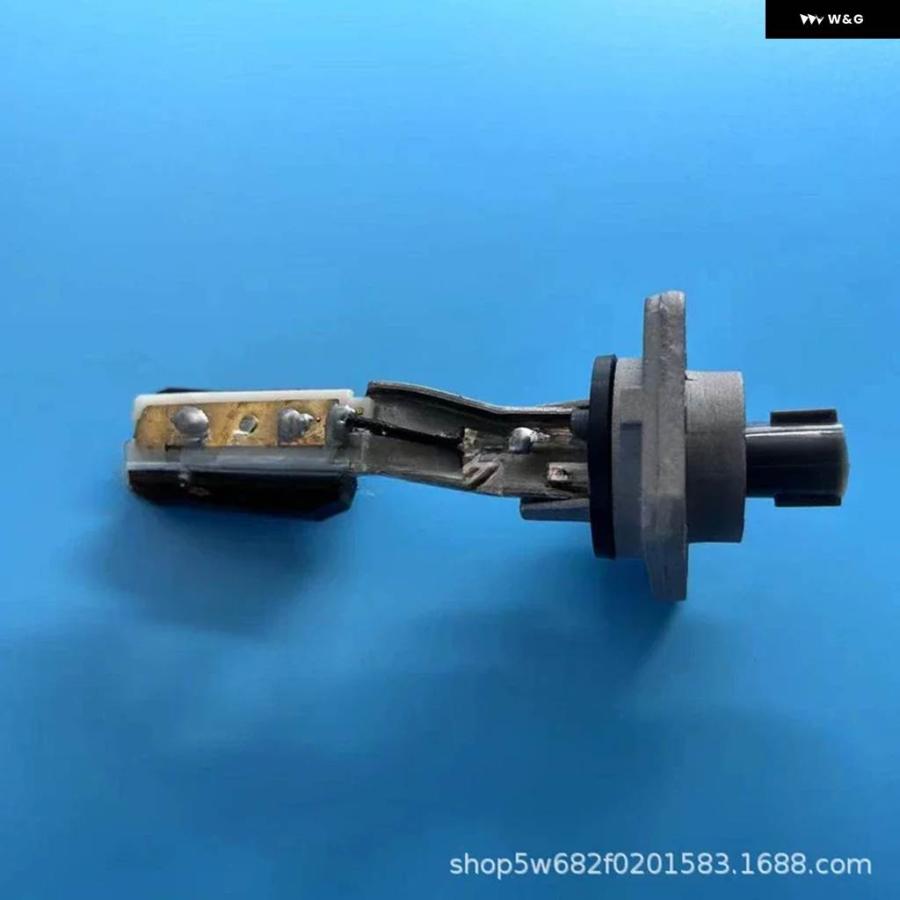 並行輸入品トヨタ ハイエース 2TRFE エンジン オイルレベルセンサー 2TR 89491-25030 HIACE2005-2014 ...