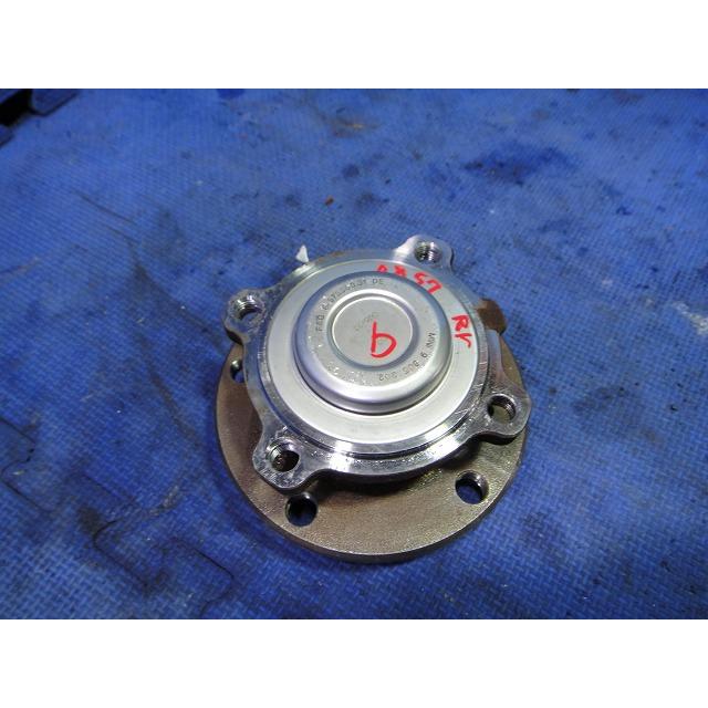 BMW ミニ クロスオーバー R60 等 リア ハブ (b) 左右 共通 品番 9806302 走行:34,300Km [0857] : 輸入 ...
