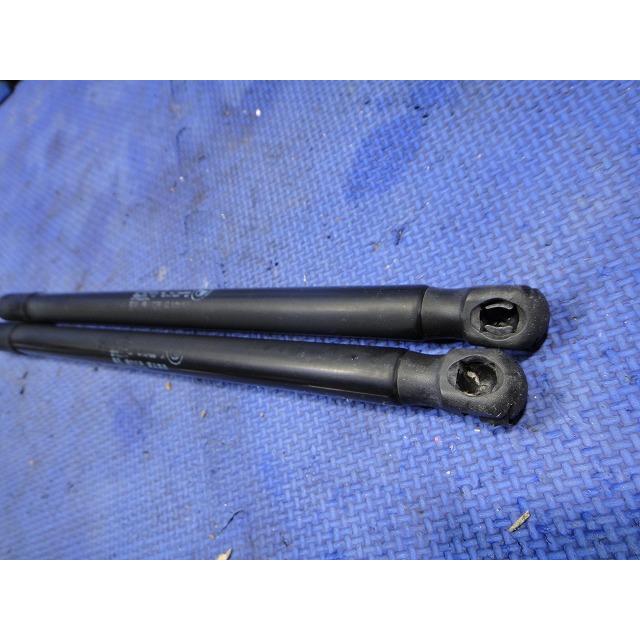 BMW X1 E84 VL18 等 純正 リア ハッチ ゲート トランク ダンパー ショック (b) 左右 品番 51242990136 ...