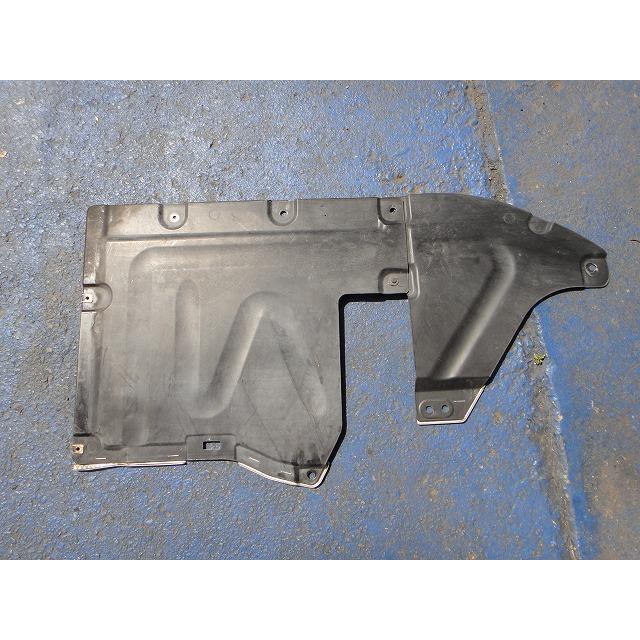 BMW X1 E84 VL18 等 フロア アンダー カバー 51757127361 51757127359 [1719] : 輸入車専門中古 ...