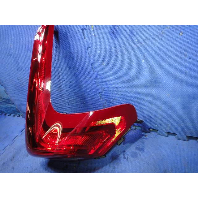 Volvo ボルボ V40 MB4164T 等 右 リア テール レンズ ライト ランプ 品番 31395845 [2110] : 輸入車専門 ...