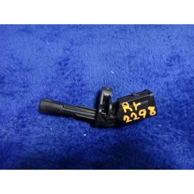 アウディ TT 8J 系 等 純正 右 リア ABS スピード センサー 品番 1K0927808 [2298] : 輸入車専門中古パーツの ...