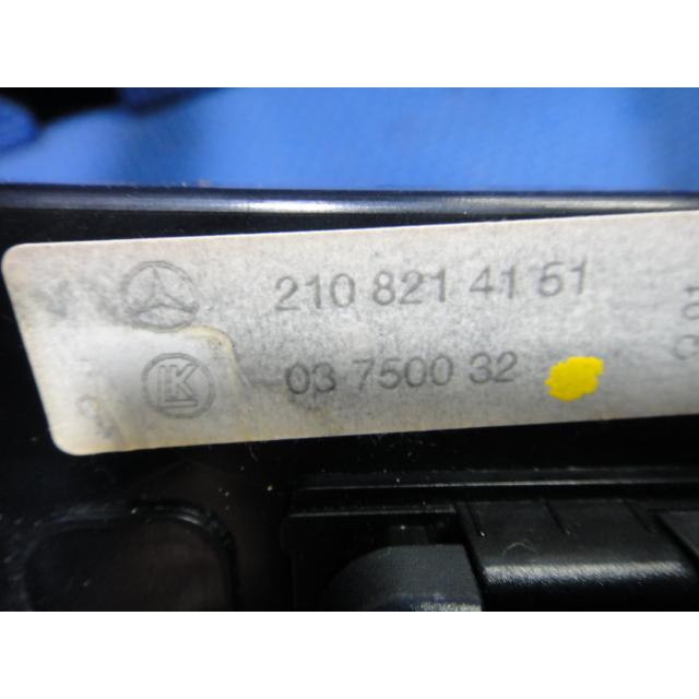 メルセデス ベンツ W210 E320 E240 等 後期 ワゴン パワーウィンド スイッチ 2108214151 [3373] : 輸入車専門中古パーツのエレメント - 通販 - Yahoo ...