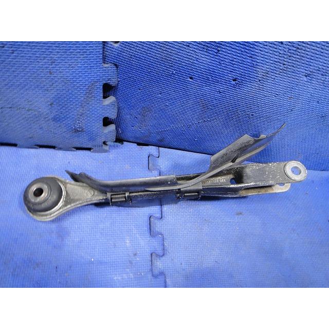 ポルシェ ボクスター 986 右 フロント コントロール アーム 左右 共通 カバー右側用 品番 99634114303 【3834 ...