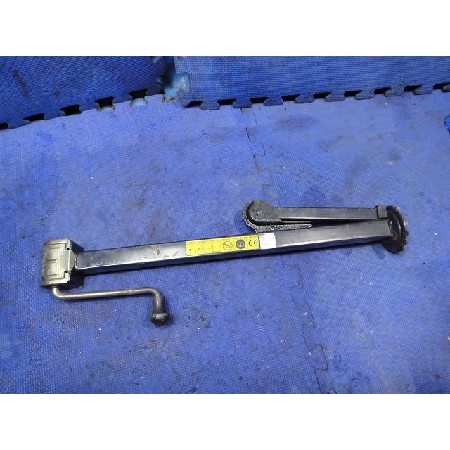 フィアット パンダ 141 等 純正 ジャッキ [3942] : 輸入車専門中古パーツのエレメント - 通販 - Yahoo!ショッピング