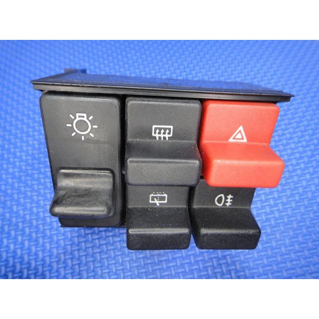 フィアット パンダ 141 等 スイッチ ライト ハザード リア ワイパー [3942] : 輸入車専門中古パーツのエレメント - 通販 - Yahoo!ショッピング