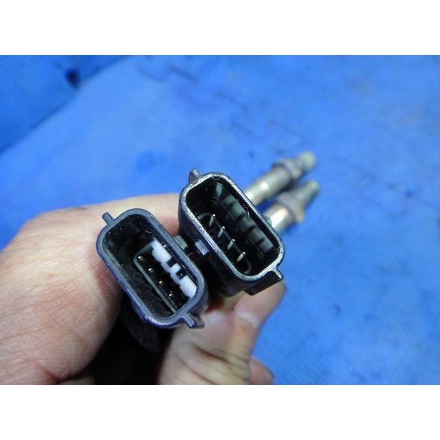 ルノー カングー KWK4M 等 O2センサー ラムダセンサー 品番 H7700107133 H7700107433 0258006953 ...