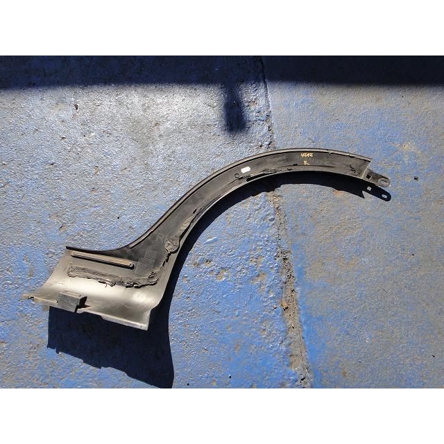 ルノー トゥインゴ GT AHH4B 等 右 リア フェンダー モール 788745227R [4848] : 輸入車専門中古パーツのエレメント - 通販 - Yahoo!ショッピング