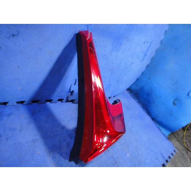 Volvo ボルボ V40 MB4164T 等 右 テール レンズ ライト ランプ 品番 31395845 [6148] :6148-17 ...