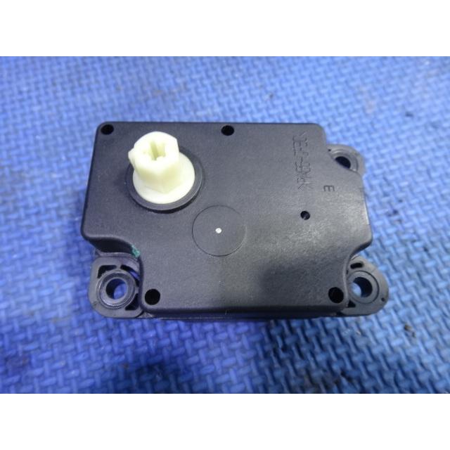 Volvo ボルボ V70 BB 系 等 エアコン ヒーター フラップ モーター (b) 品番 6G9N-9E616 [6709] : 輸入車 ...