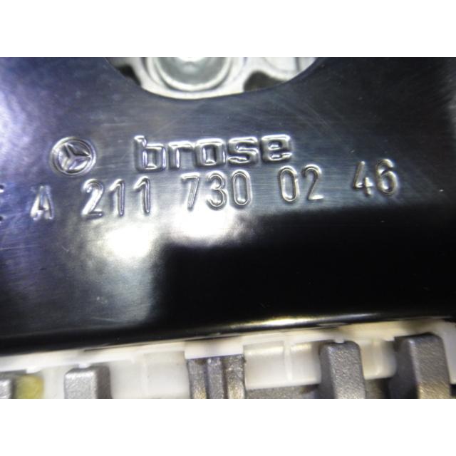 メルセデス ベンツ W211 E320 E240 等 右 リア ドア パワーウィンドウ レギュレータ― 品番 2117300246 [7259 ...