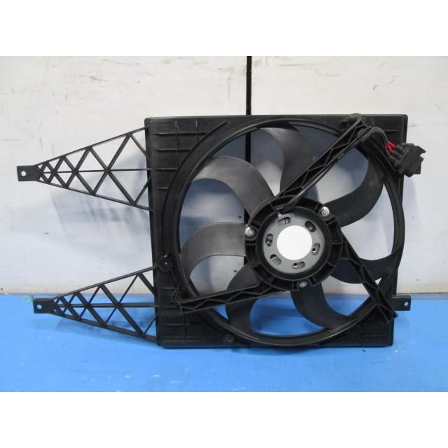 VW フォルクスワーゲン ポロ 9NBUD 電動ファン 6Q0121207L : イレブンオート - 通販 - Yahoo!ショッピング