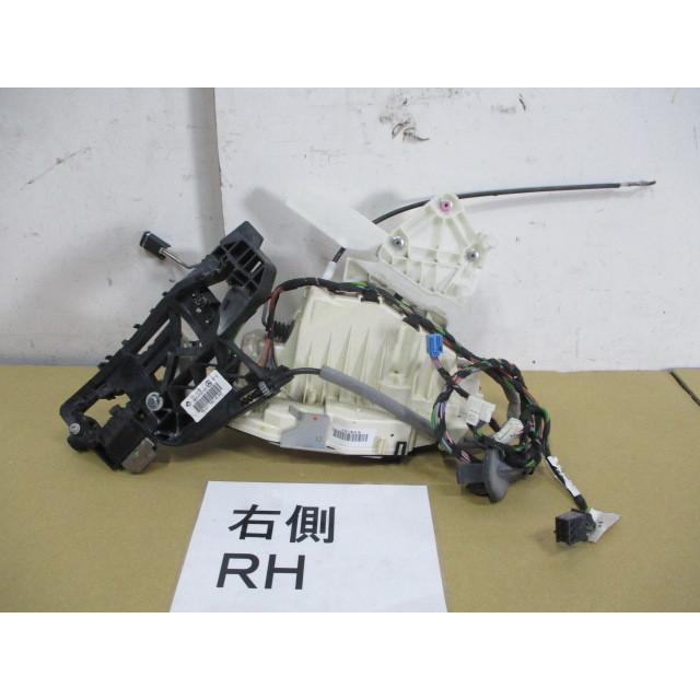 ベンツ Sクラス W221 リア リヤ 右 ドアロックアクチュエーター A2217300435 A2217601634 ハーネス付 ...