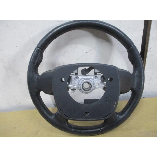 トヨタ カムリ AVV50 ステアリングホイール ハンドル 45100-33780-C0 : イレブンオート - 通販 - Yahoo!ショッピング