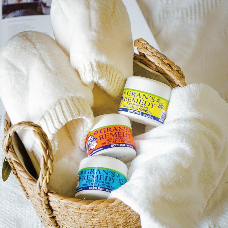 グランズレメディ セット（50g×1、35g×1、120ml×1） 無香料 クーリング(ミント) センティット(フローラル) 全サイズ ブーツ 長靴 スリッパ 靴 デオドラント : grans ...