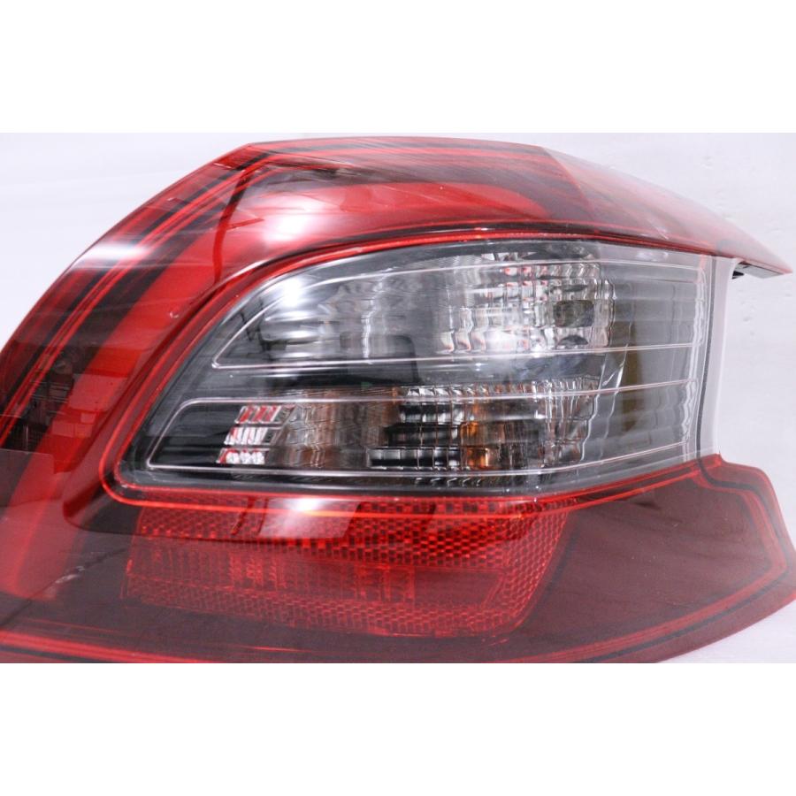 PEUGEOT 14-368★美品★LED T9 プジョー308★右テールライト 9823728580 ASSY 純正★プジョー (DM ...