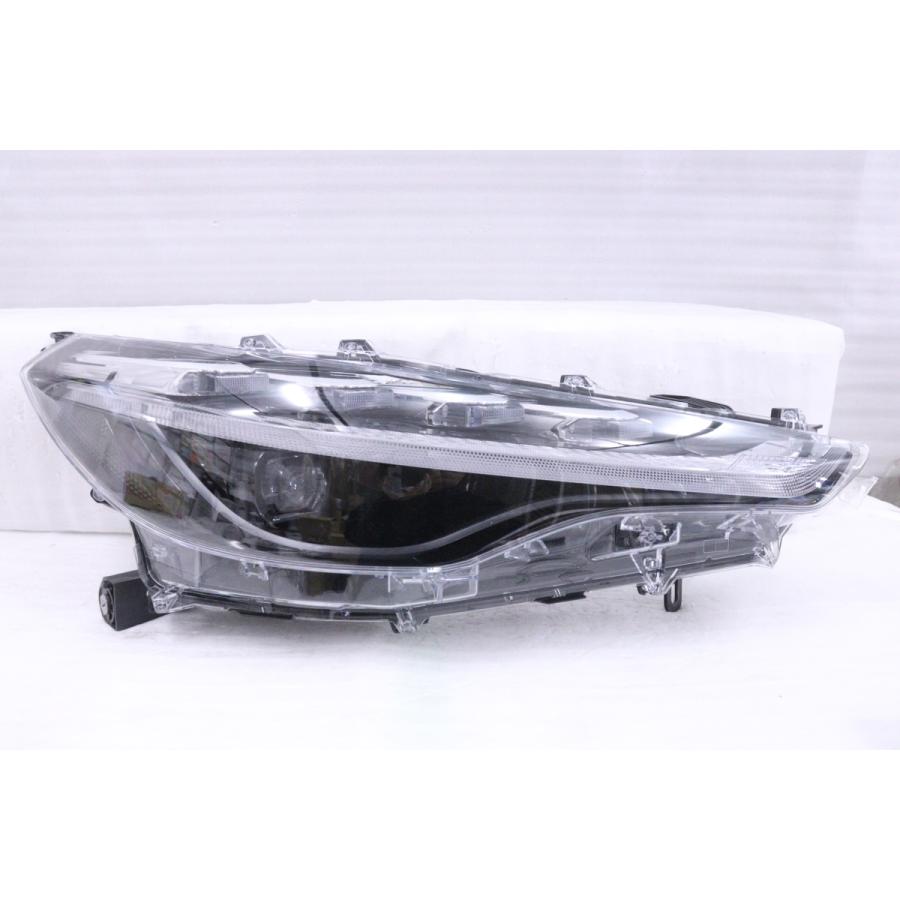 20-1645★美品★LED ZSG10 カローラクロス Z★右ヘッドライト HASCO 16-177 打刻:Z ブラック 純正★トヨタ ...