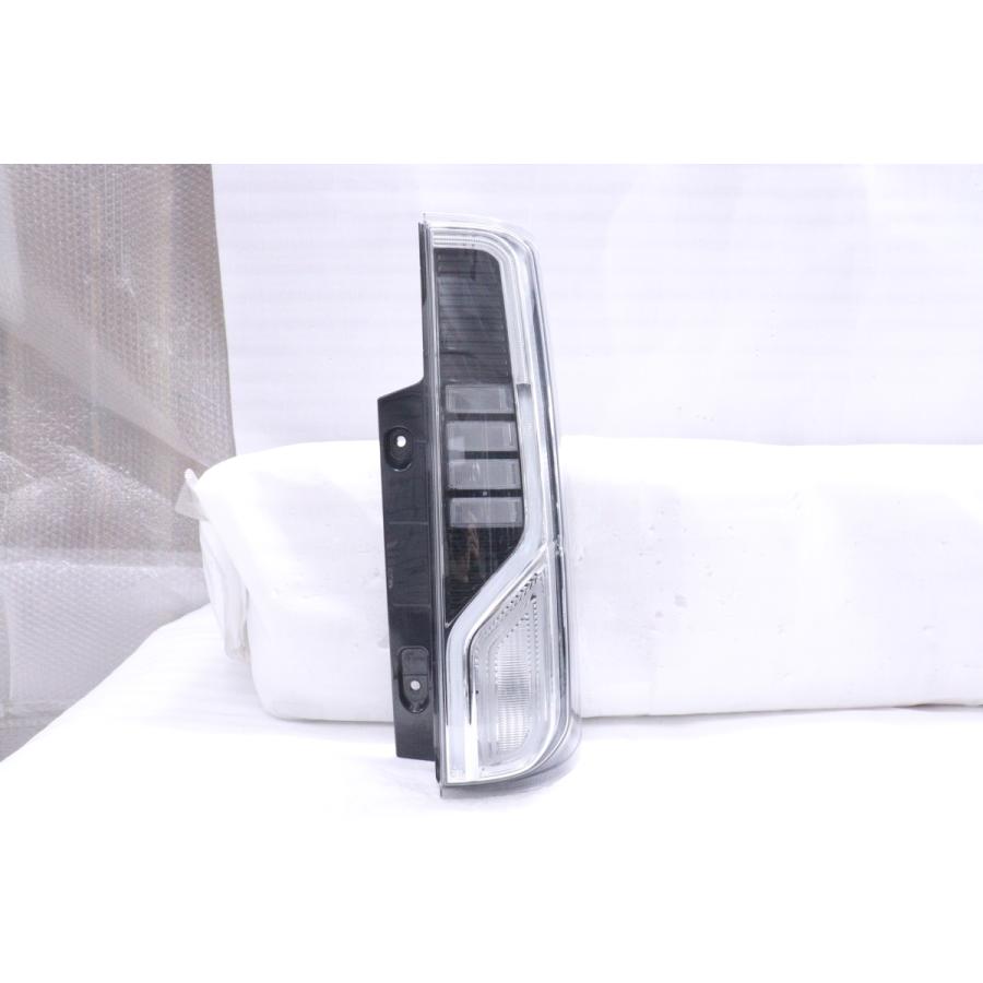 44-1261★美品★LED MK53S スペーシアカスタム★右テールライト KOITO 220-5938M ユニット 純正★スズキ (QT ...